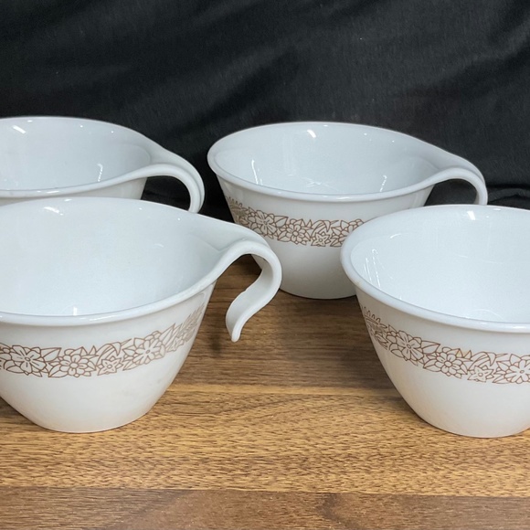 Corelle | Kitchen | Vintage Corelle By Corning Woodland Flower Pattern ...